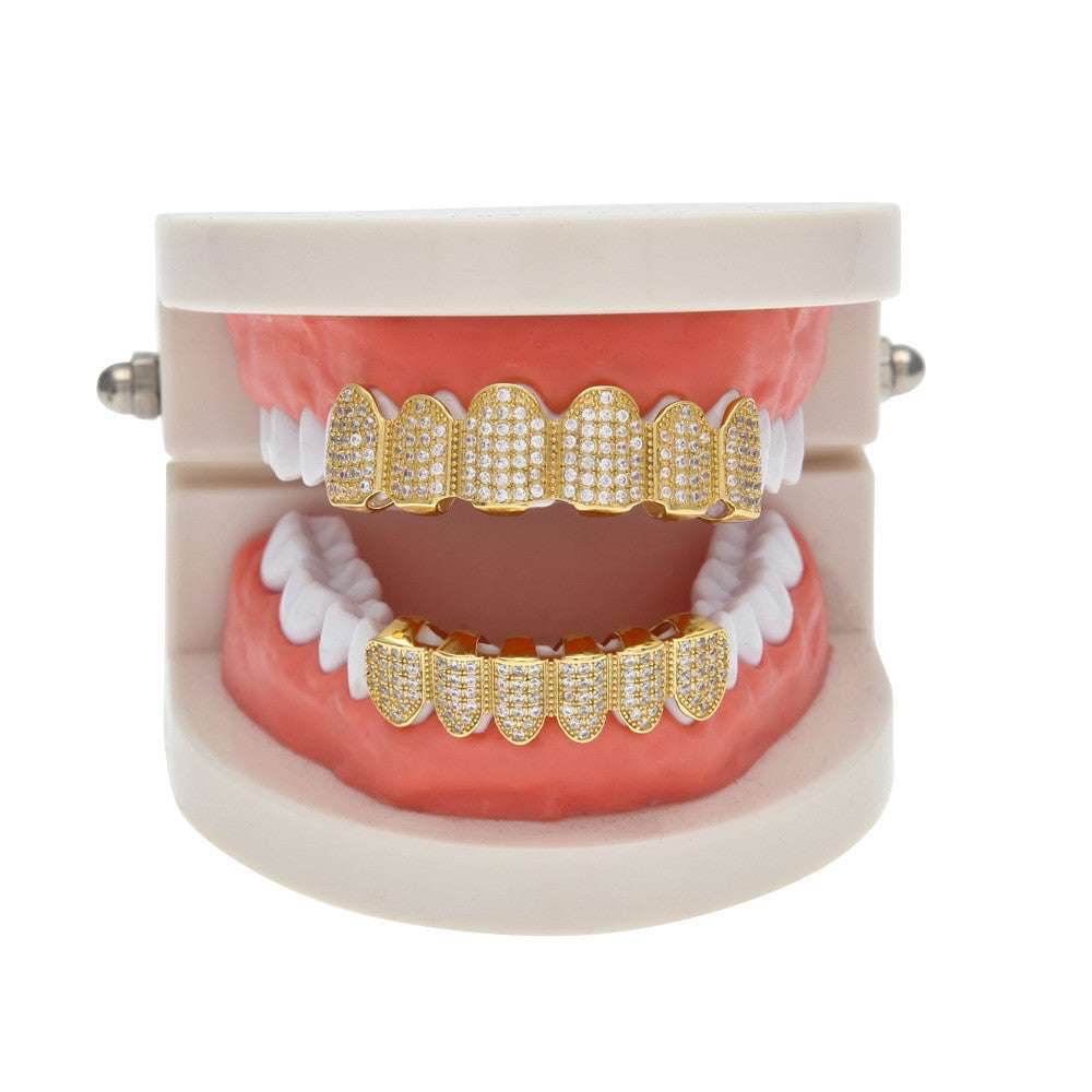 [Upper] Luxury Gold Iced Out Diamond Grillz – Rhino Grillz